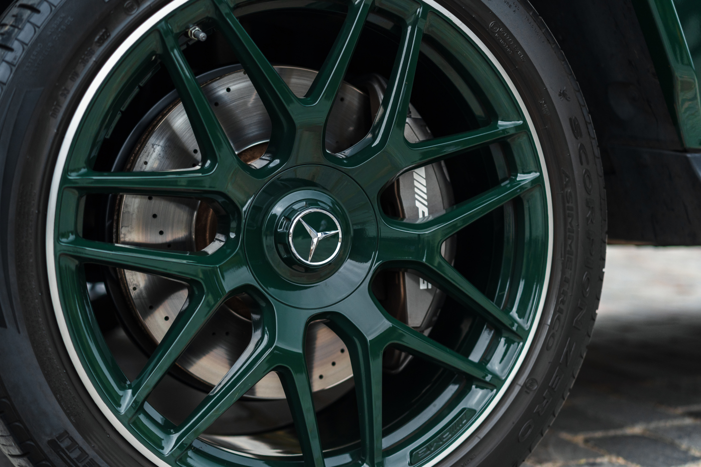 L'art de l'automobile | Mercedes G63 AMG *Matching Green
