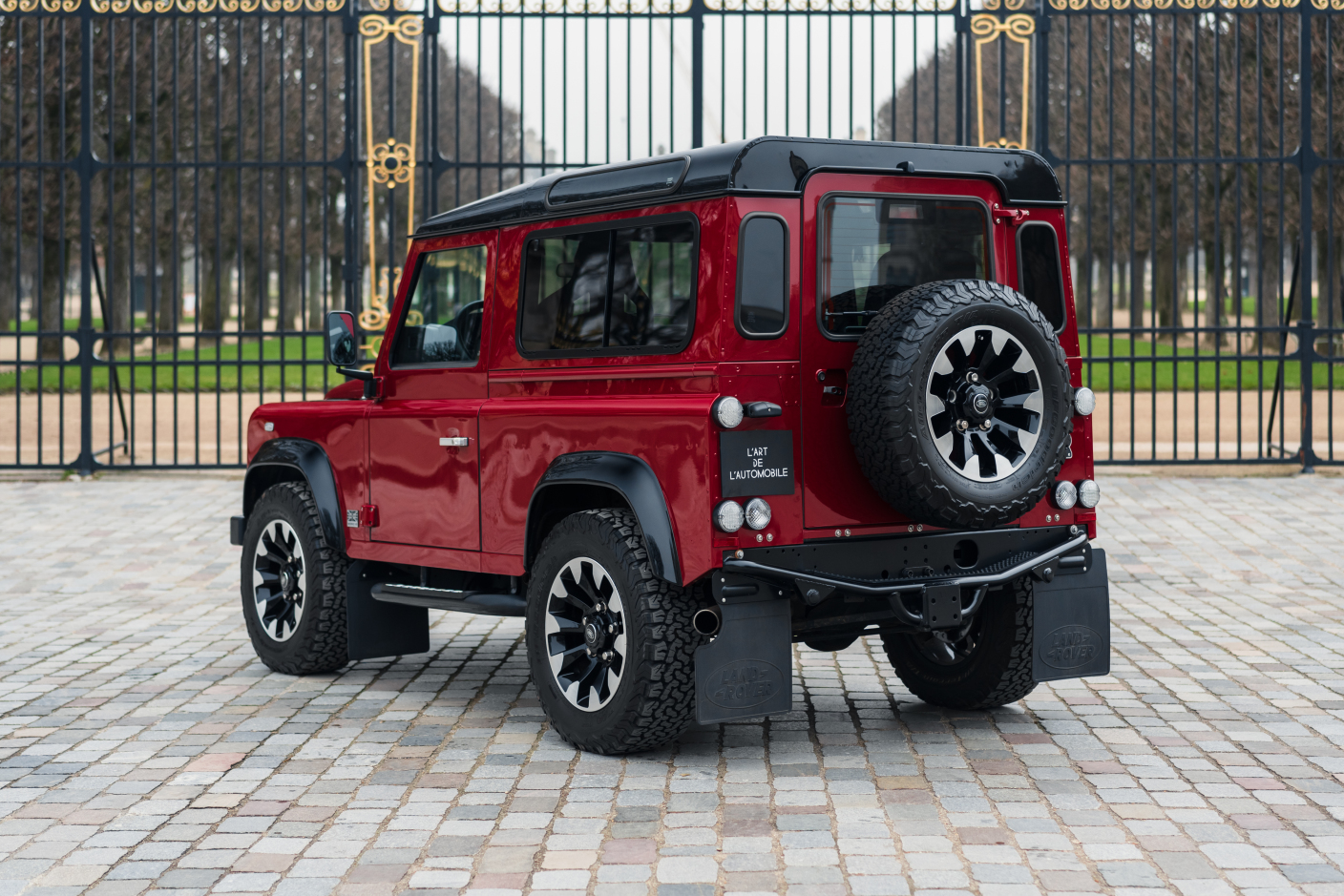 L'art de l'automobile | Land Rover Defender 90 V8 Works 70th