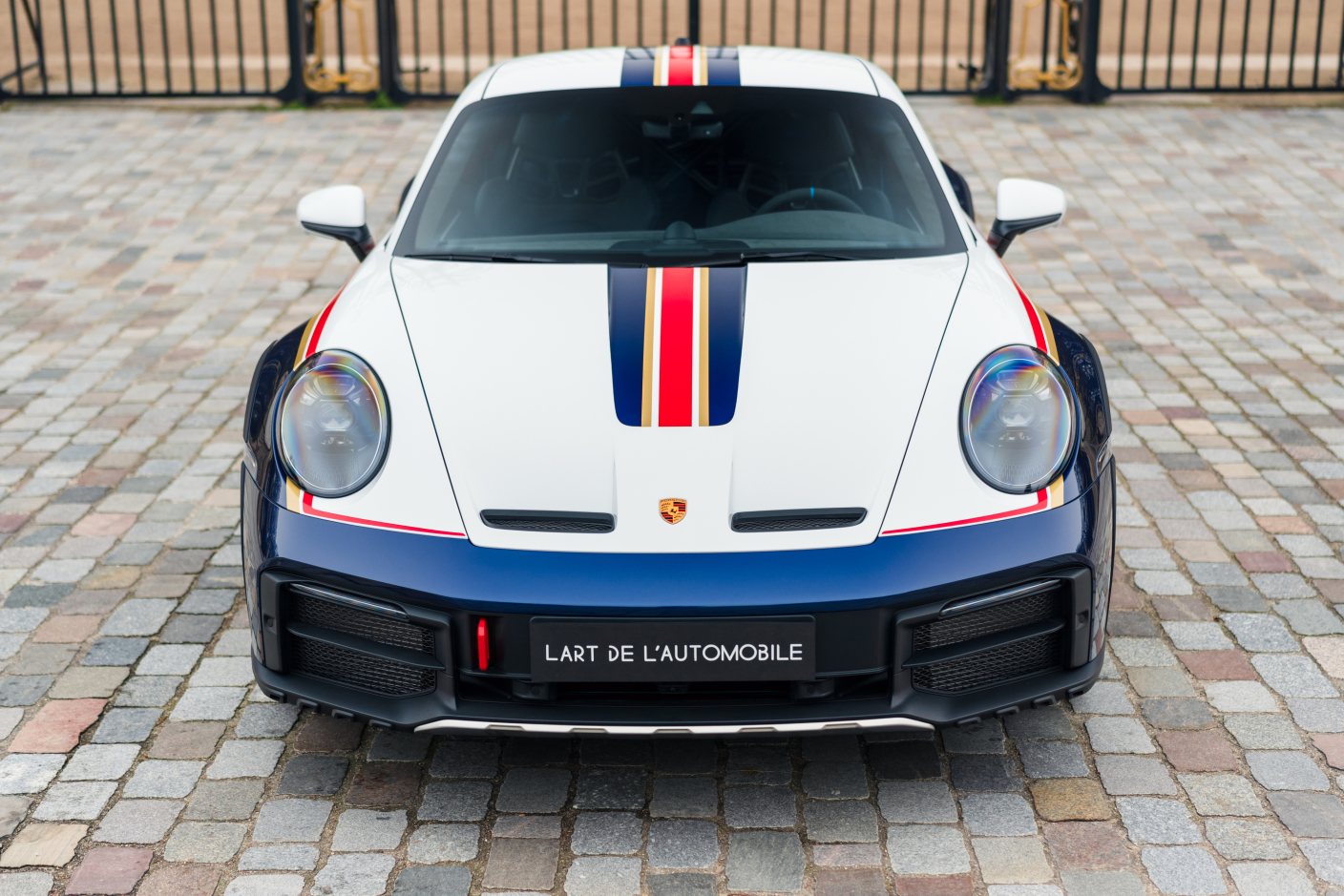 L'art de l'automobile | Porsche 992 Dakar *Pack Rallye Design*