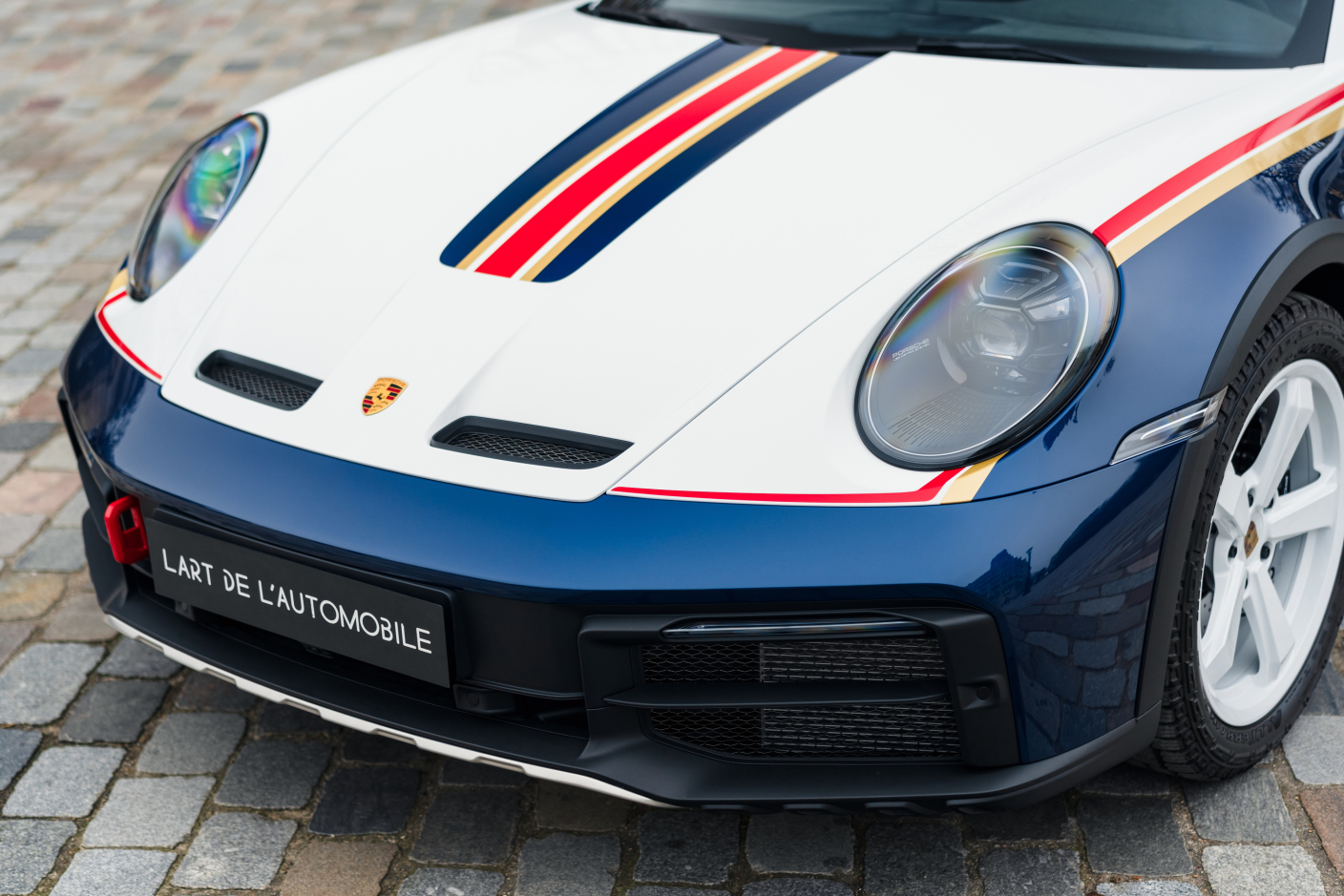 L'art de l'automobile | Porsche 992 Dakar *Pack Rallye Design*