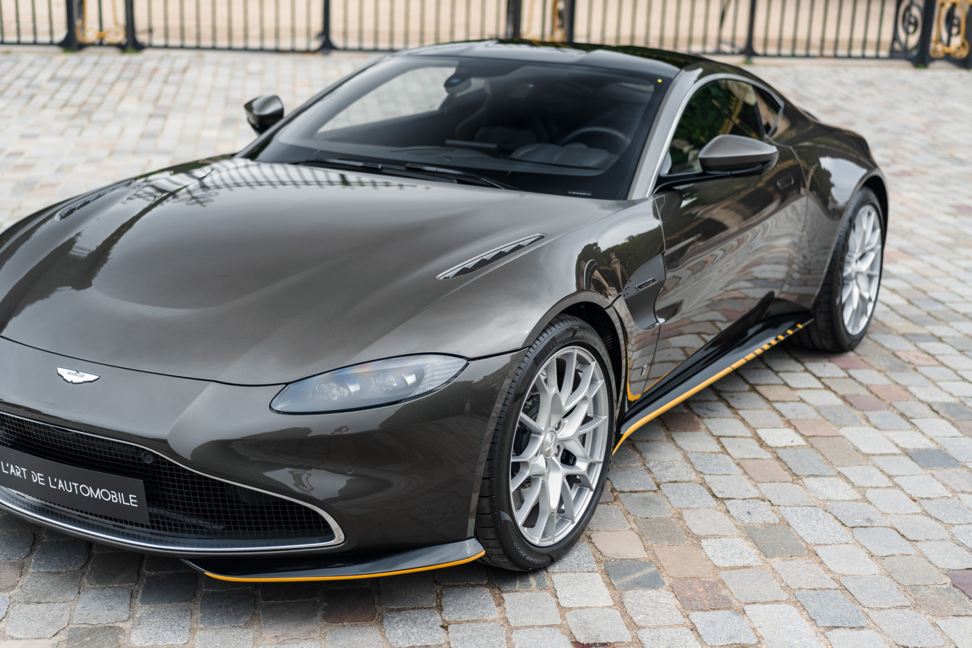 L'art de l'automobile | Aston Martin V8 Vantage 007 Edition *1 of 100*