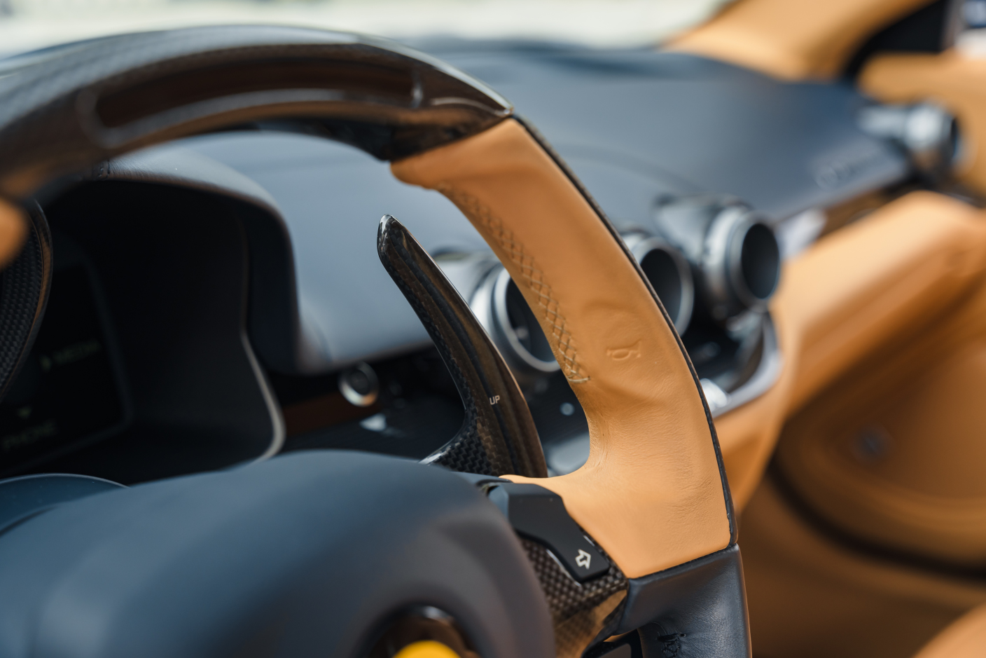 L'art de l'automobile | Ferrari F12 Berlinetta *Nuovo Blu Pozzi*