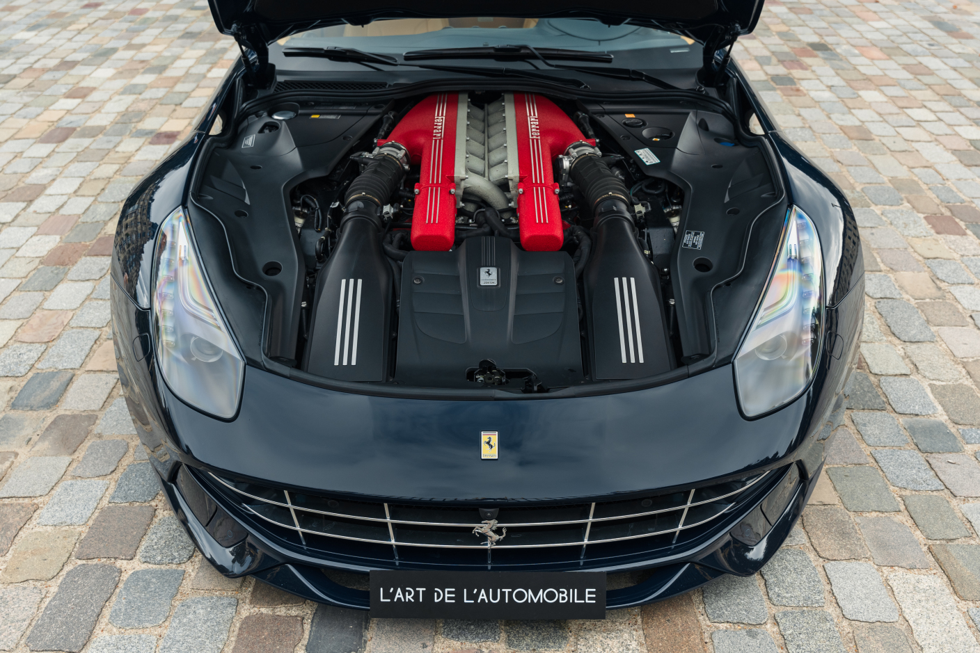 L'art de l'automobile | Ferrari F12 Berlinetta *Nuovo Blu Pozzi*