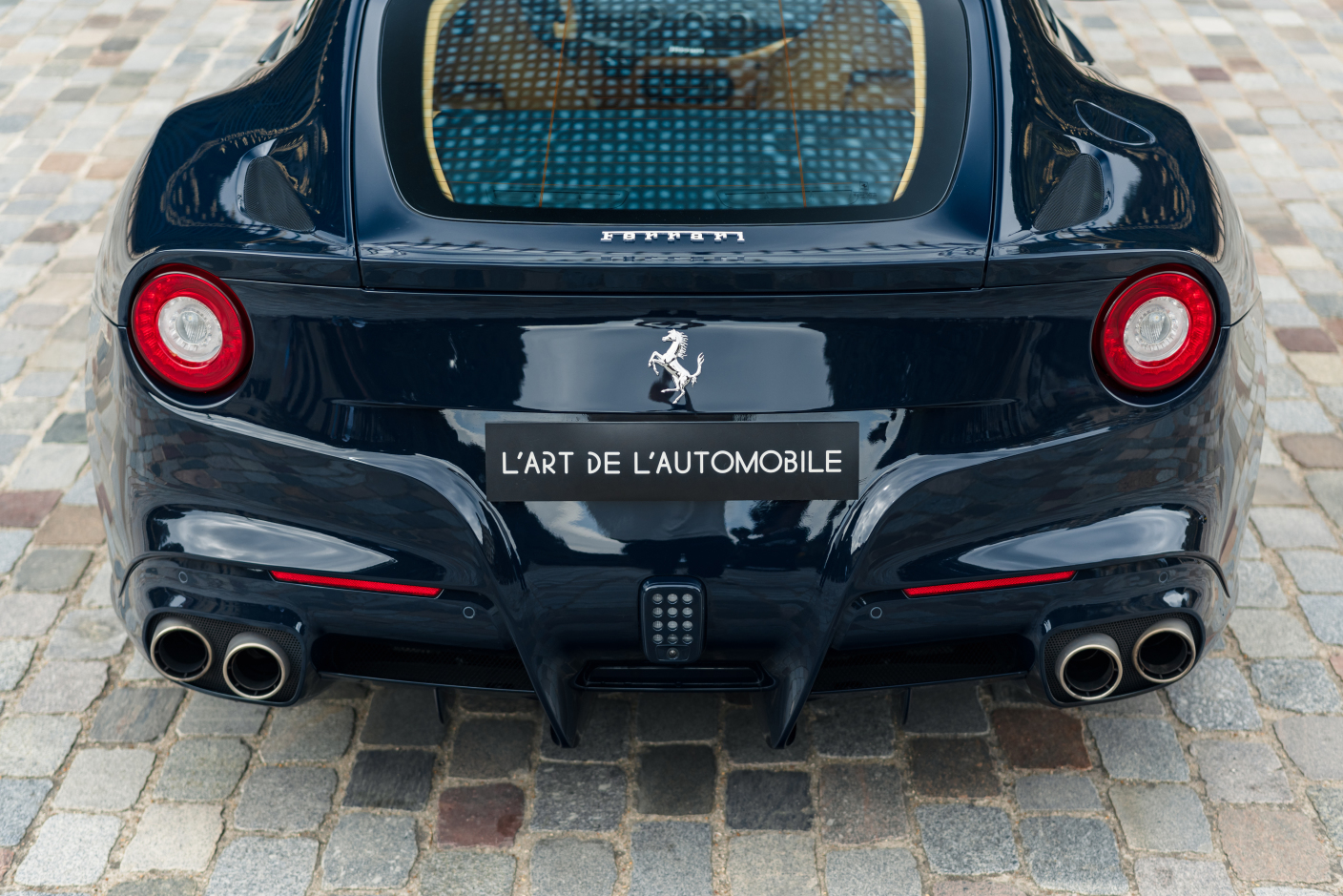 L'art de l'automobile | Ferrari F12 Berlinetta *Nuovo Blu