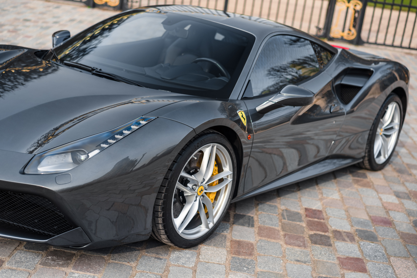 L'art de l'automobile | Ferrari 488 GTB *Diamond seats*