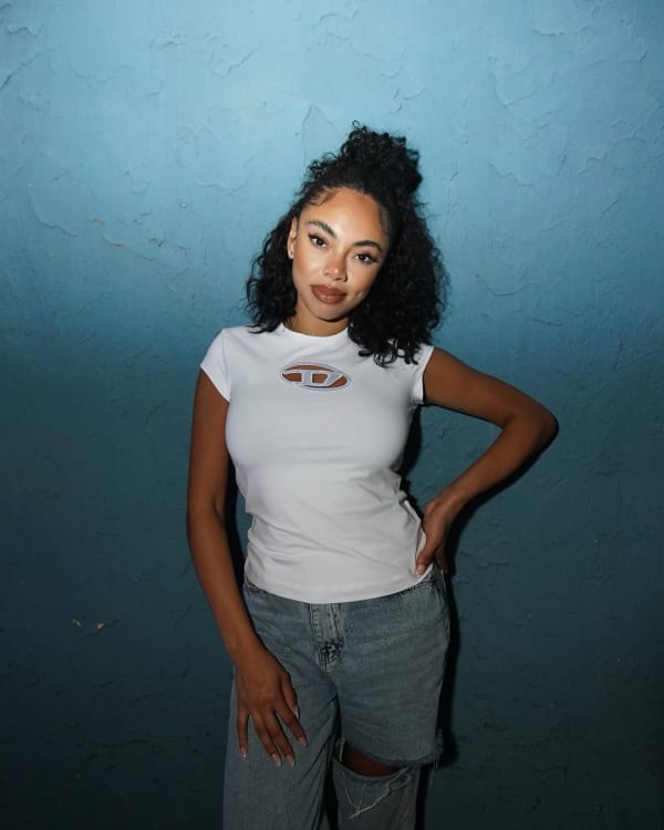 Jaz Karis: Singer, Musical artist from United Kingdom - Biography & Wiki