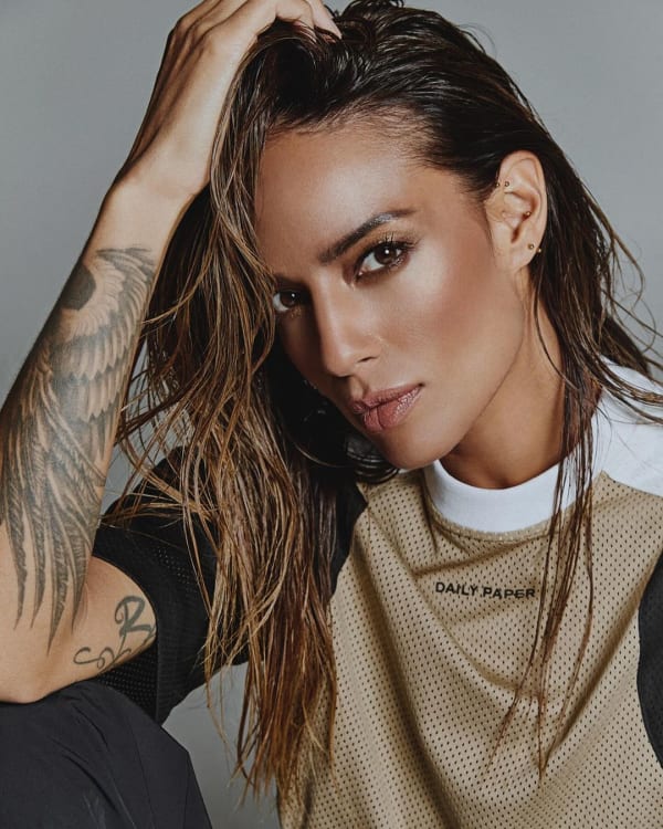 Chelina Manuhutu: DJ, Musical artist, Model from Netherlands ...