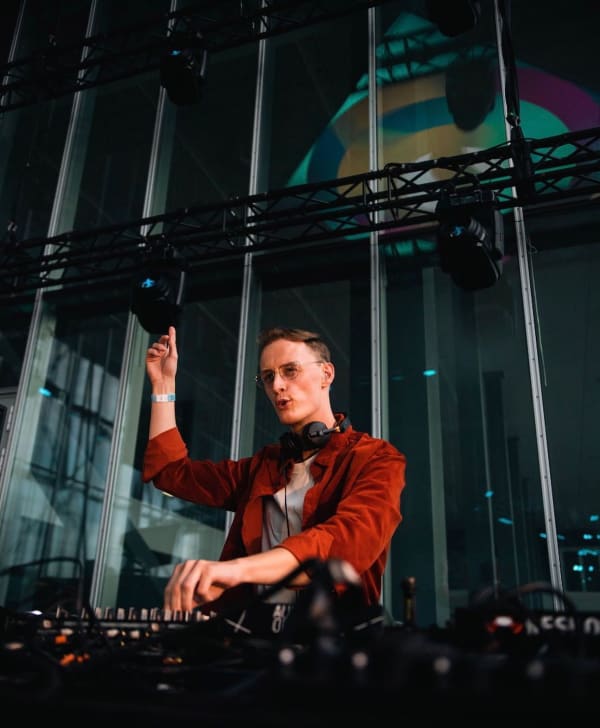 Corren Cavini: DJ, Musical artist from Netherlands - Biography & Wiki