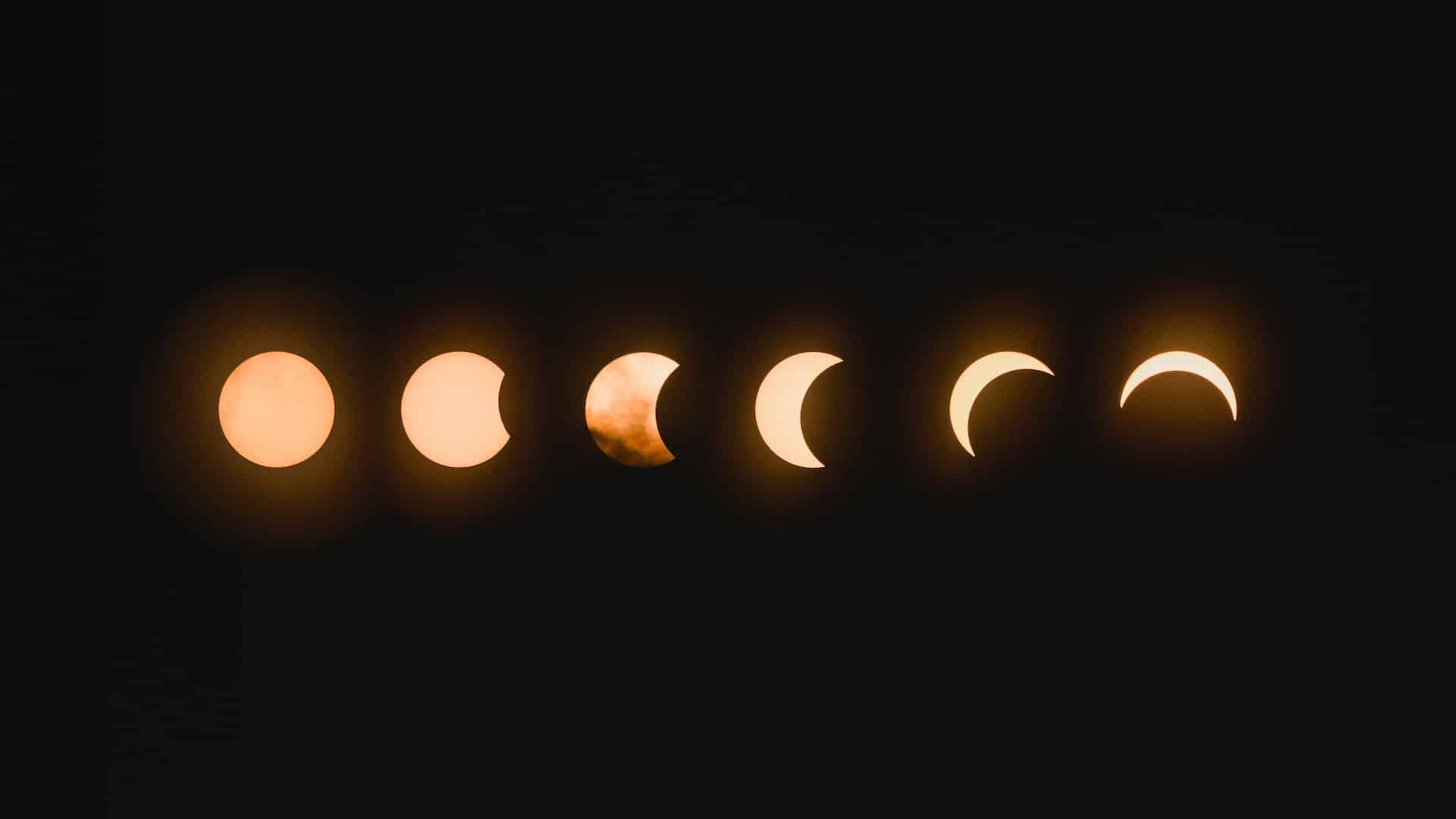 Ode To Moon Time: 7 Ways To Celebrate Your Cycle - Lilya