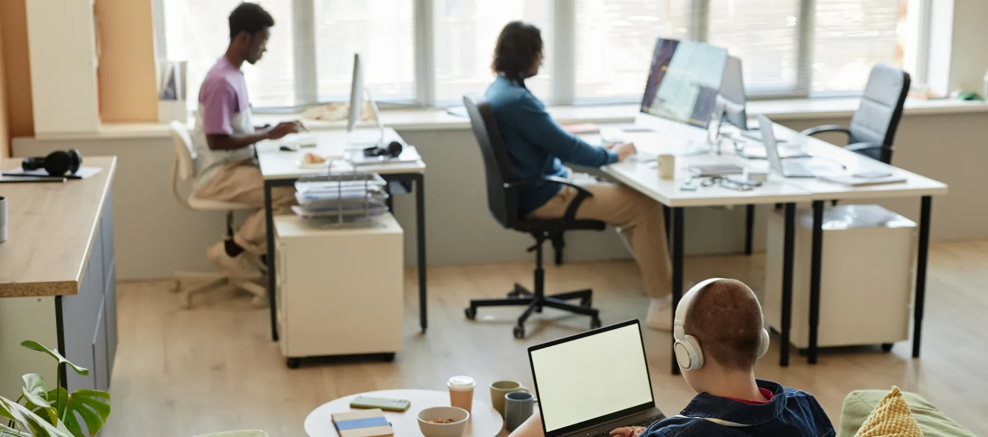 Boost Office Productivity: The Smart Furniture Guide for a Modern Workplace