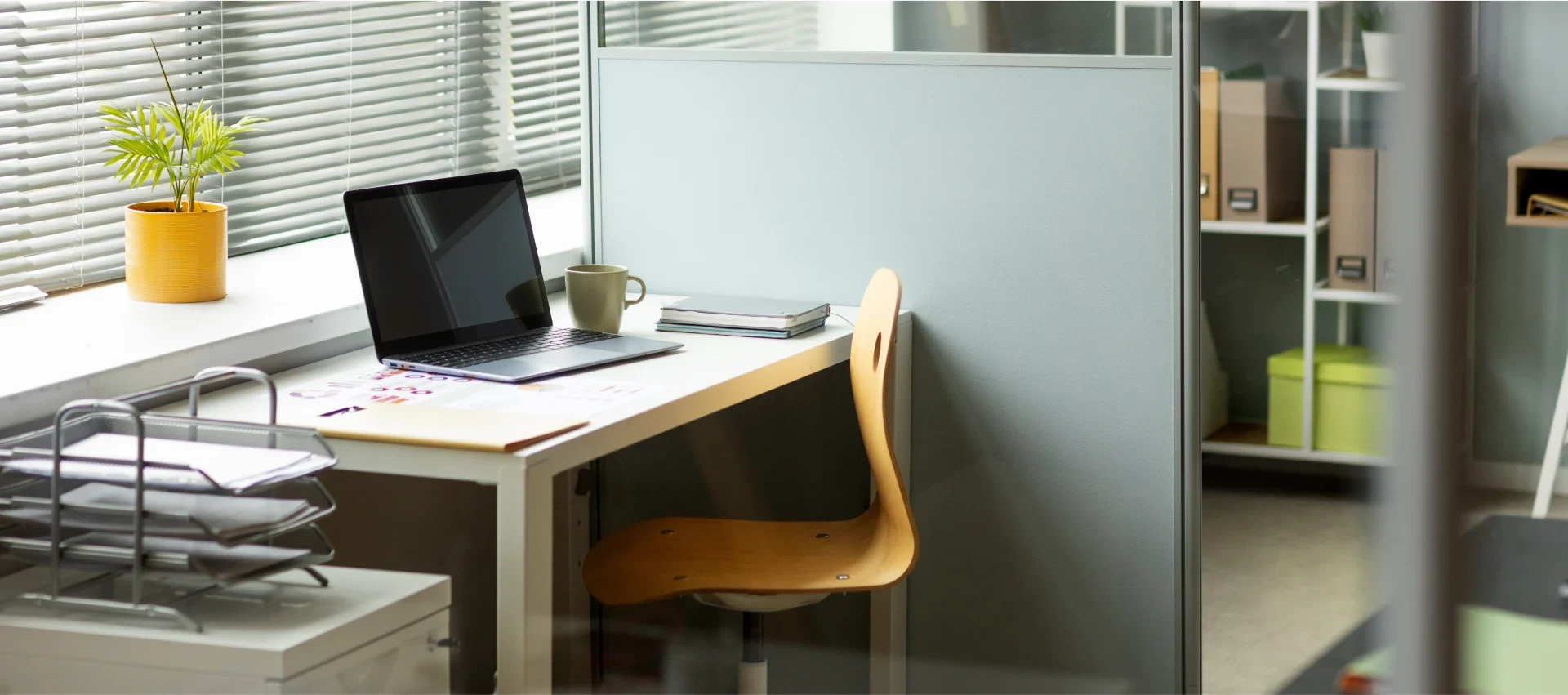 Maximize Your Office Space: Smart Furniture for Efficiency & Productivity