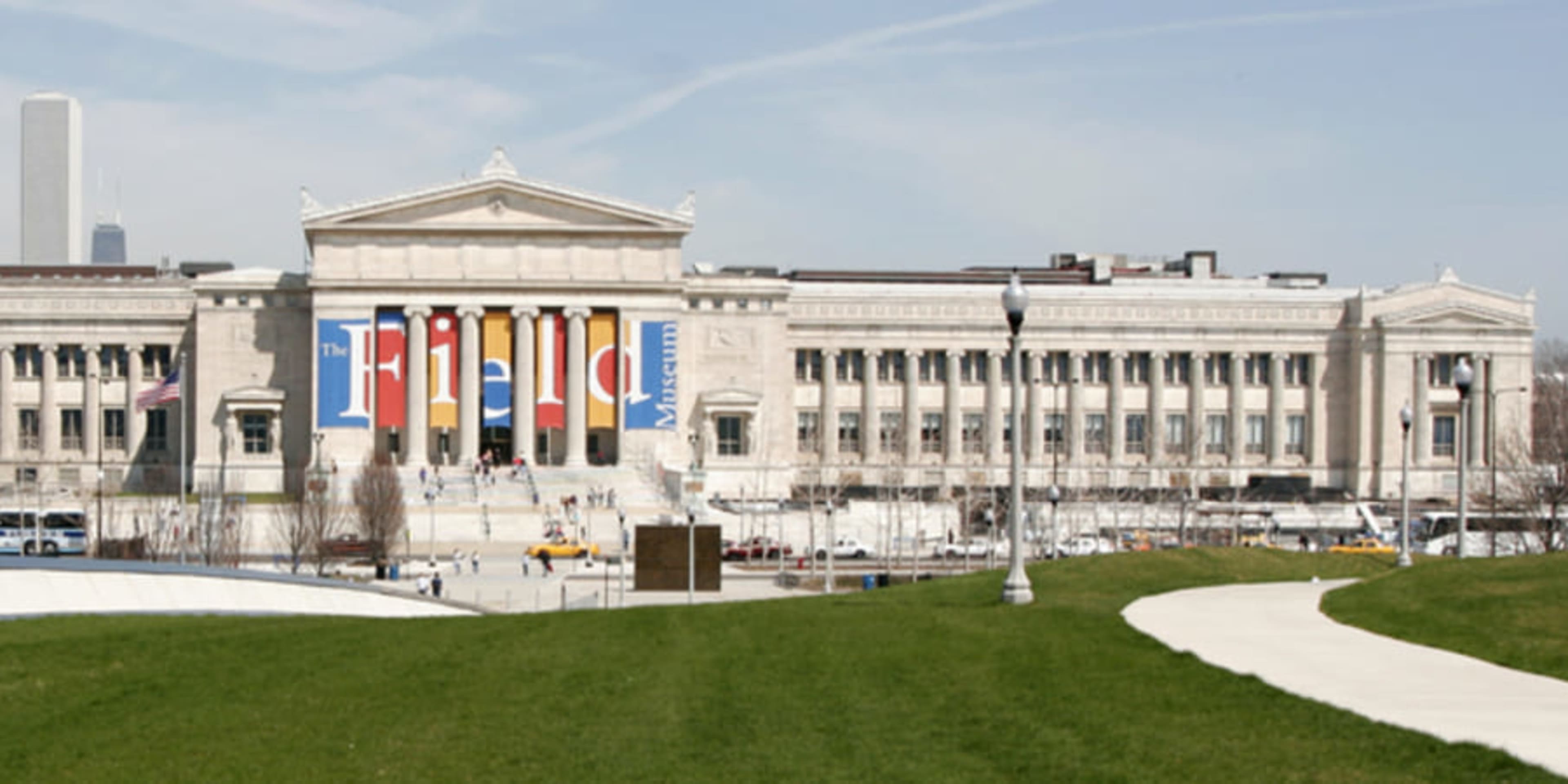 Museum of Science and Industry Vs The Field Museum Comparison | Go City®