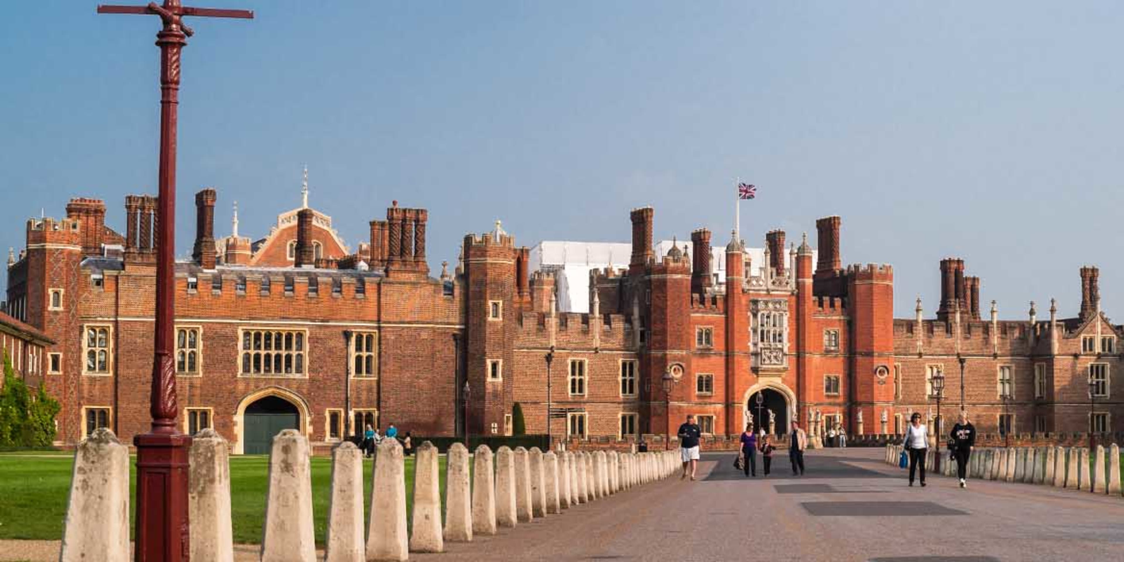 A Complete Guide to Visiting Shakespeare’s Globe Theatre | The London Pass®