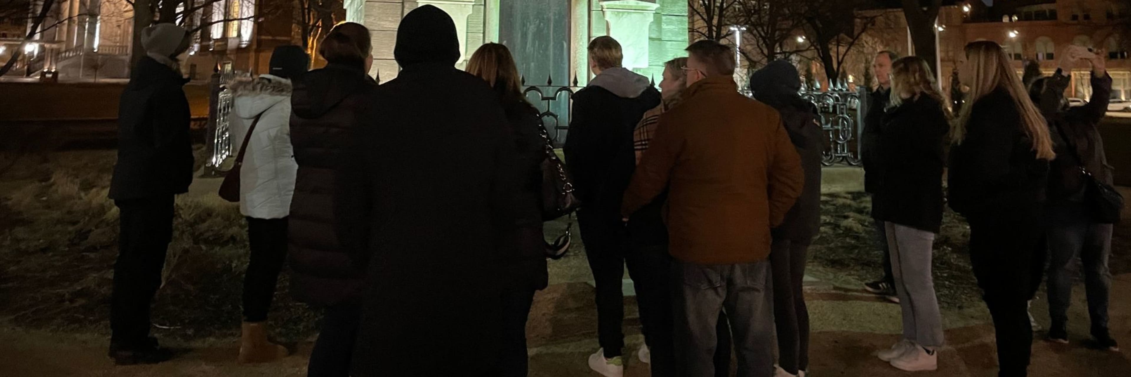 Lincoln Park Hauntings Chicago Ghost Tour & Ghost Hunt