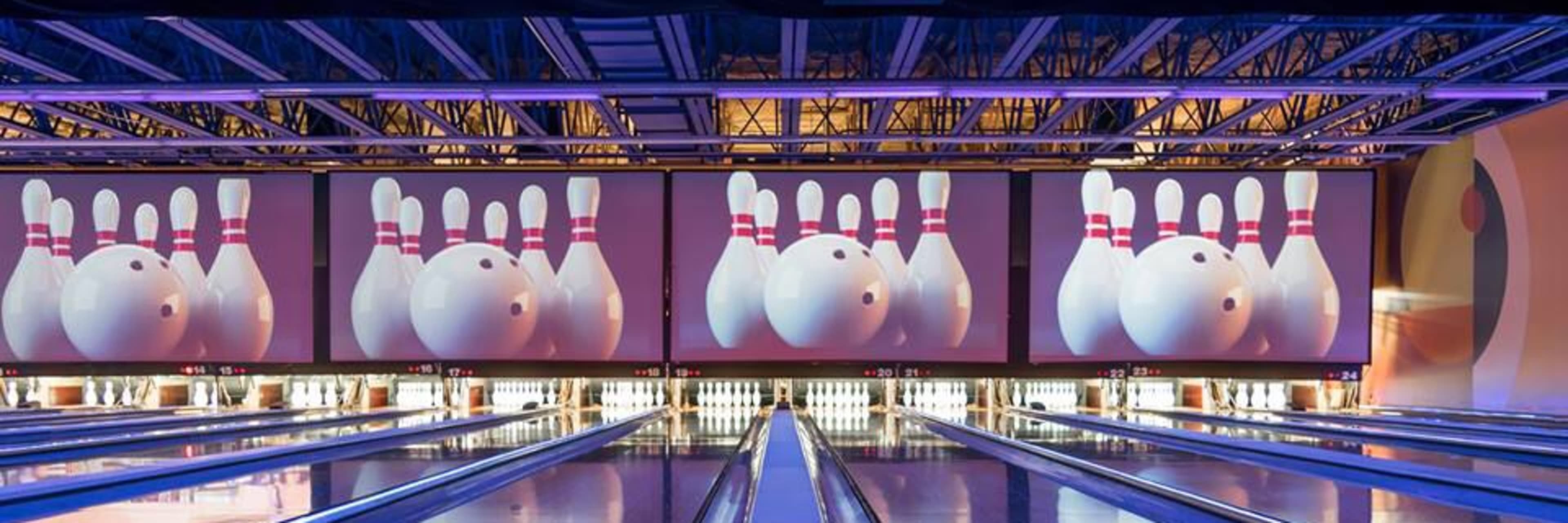 10pin Chicago Bowling & Lunch Tickets | Go City®