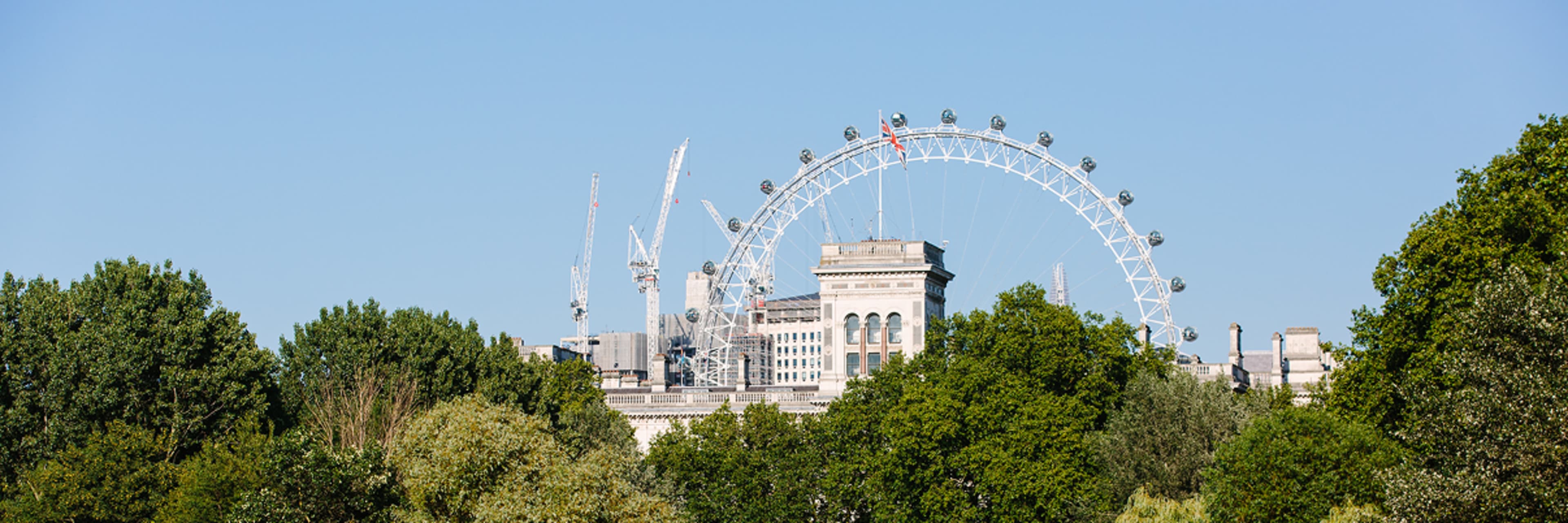 Secrets of London Bike Tour: Thames, Tower Bridge & Market | Go City®