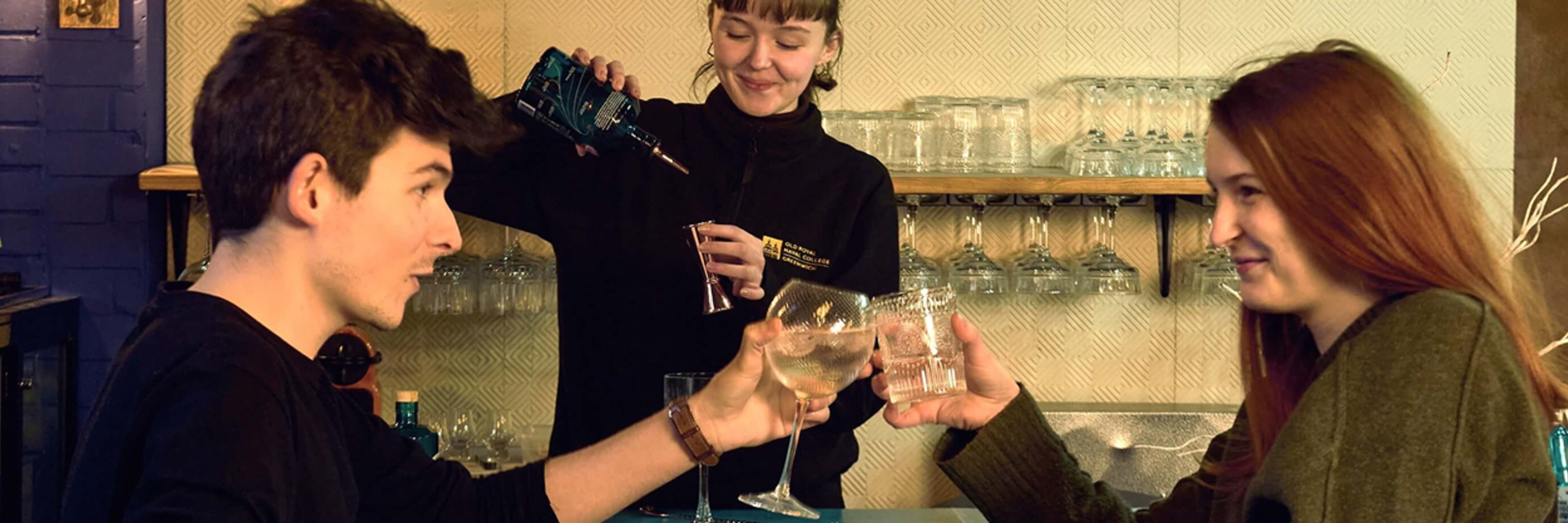 A Gin Tasting Journey Through Maritime Greenwich | Go City®