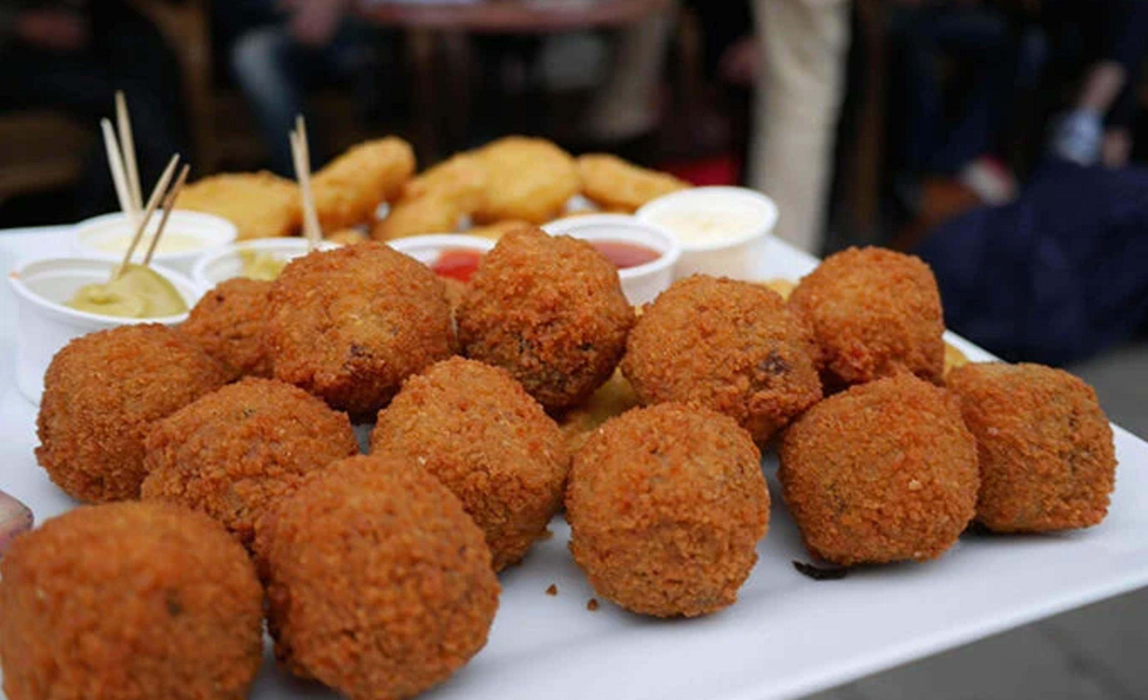 Guide to the Top Dutch Food to Eat in Amsterdam | Amsterdam Pass