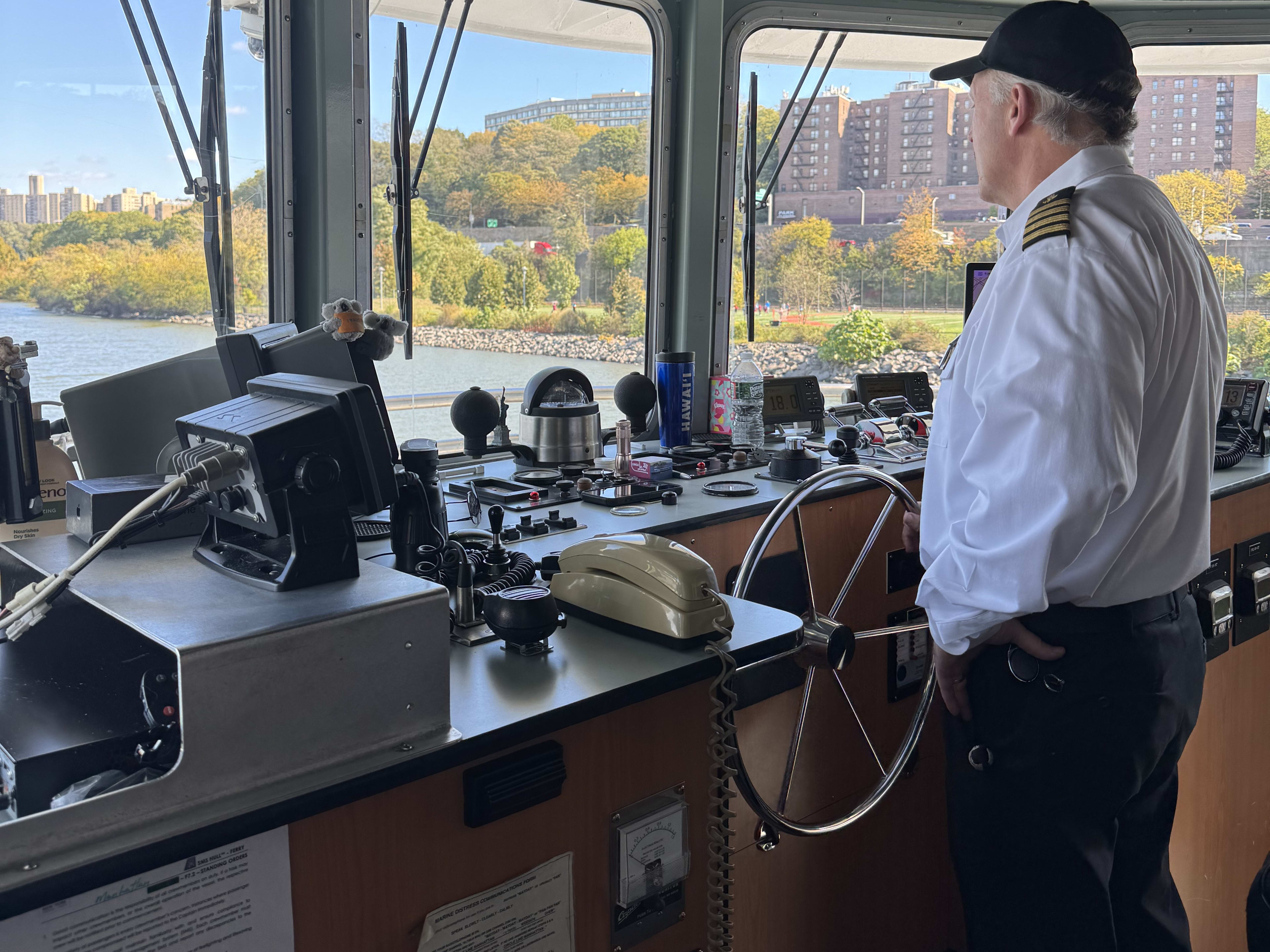 At the helm with Circle Line’s Captain Ken | The New York Pass®