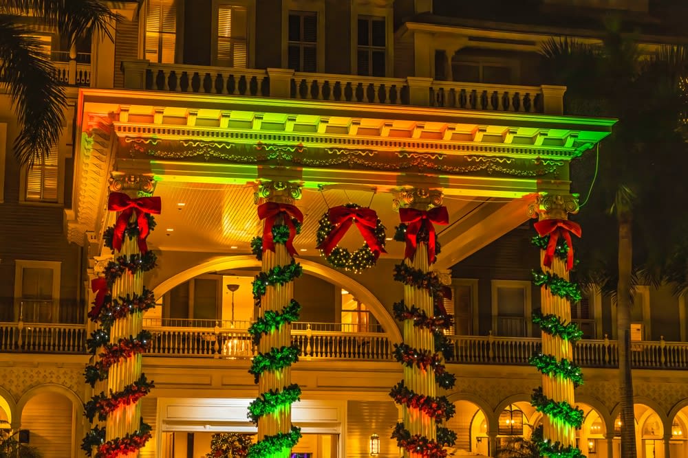 Christmas in Oahu - Holiday Things to Do & Fun Seasonal Activities