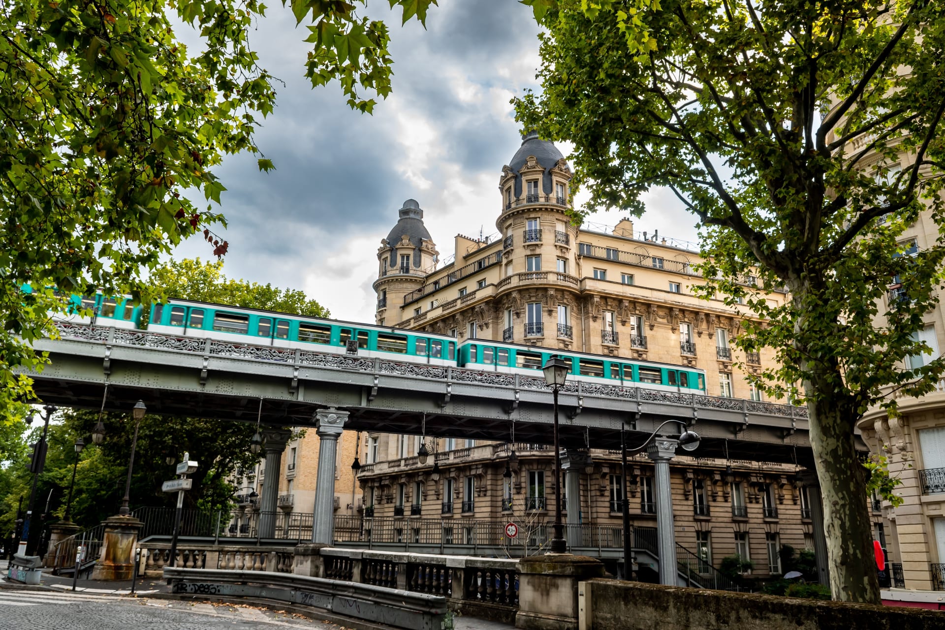 Going underground: 10 Facts about the Paris Metro System