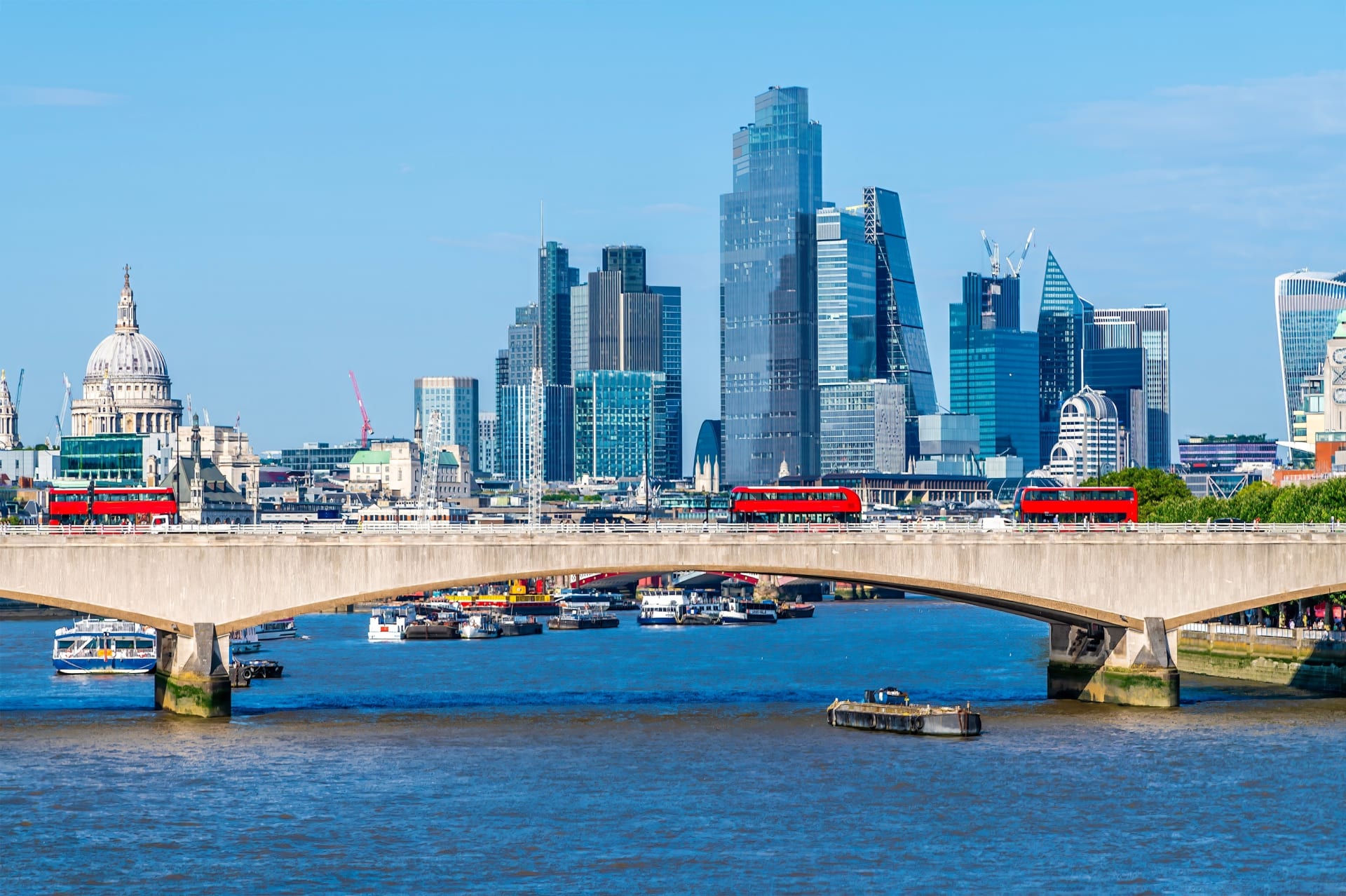 Sail Under London’s Historic Bridges on the Uber Boat | The London Pass®