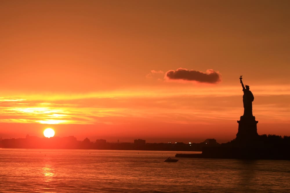 How To Visit Empire State Building and Statue of Liberty in the Same ...