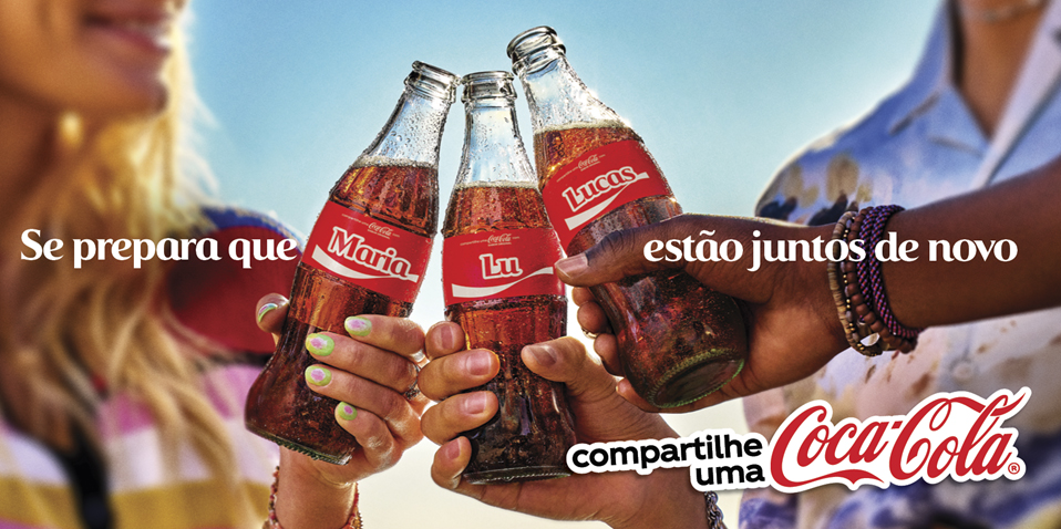 A campanha “Compartilhe uma Coca-Cola” está de volta | Coca-Cola ...