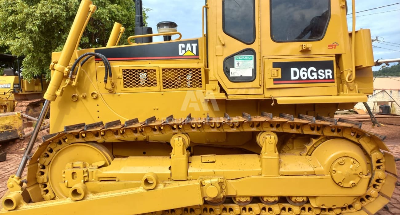 Trator Esteira Caterpillar | AM Equipamentos
