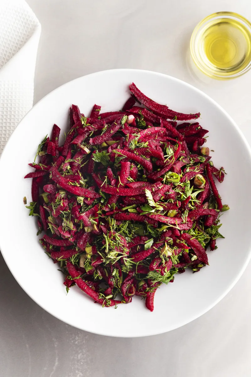 Salade de betteraves crues | Cuisinez | Télé-Québec