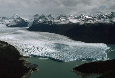 Glaciers: Moving Rivers of Ice | National Geographic Society