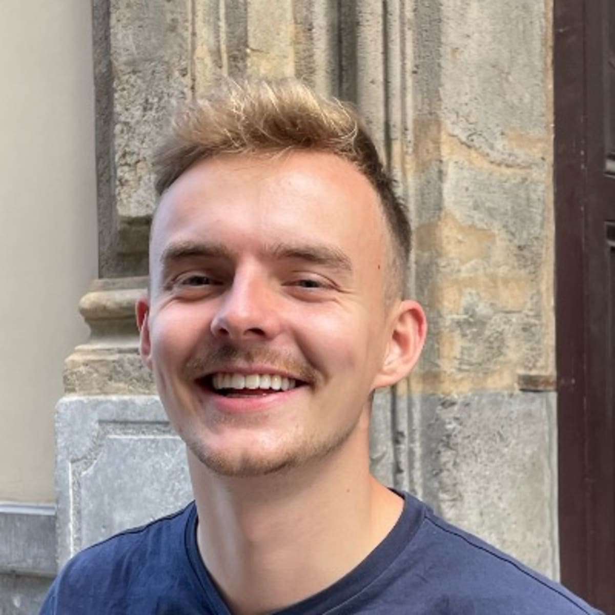 Beeke · Expert:in für App-Entwicklung | Junico