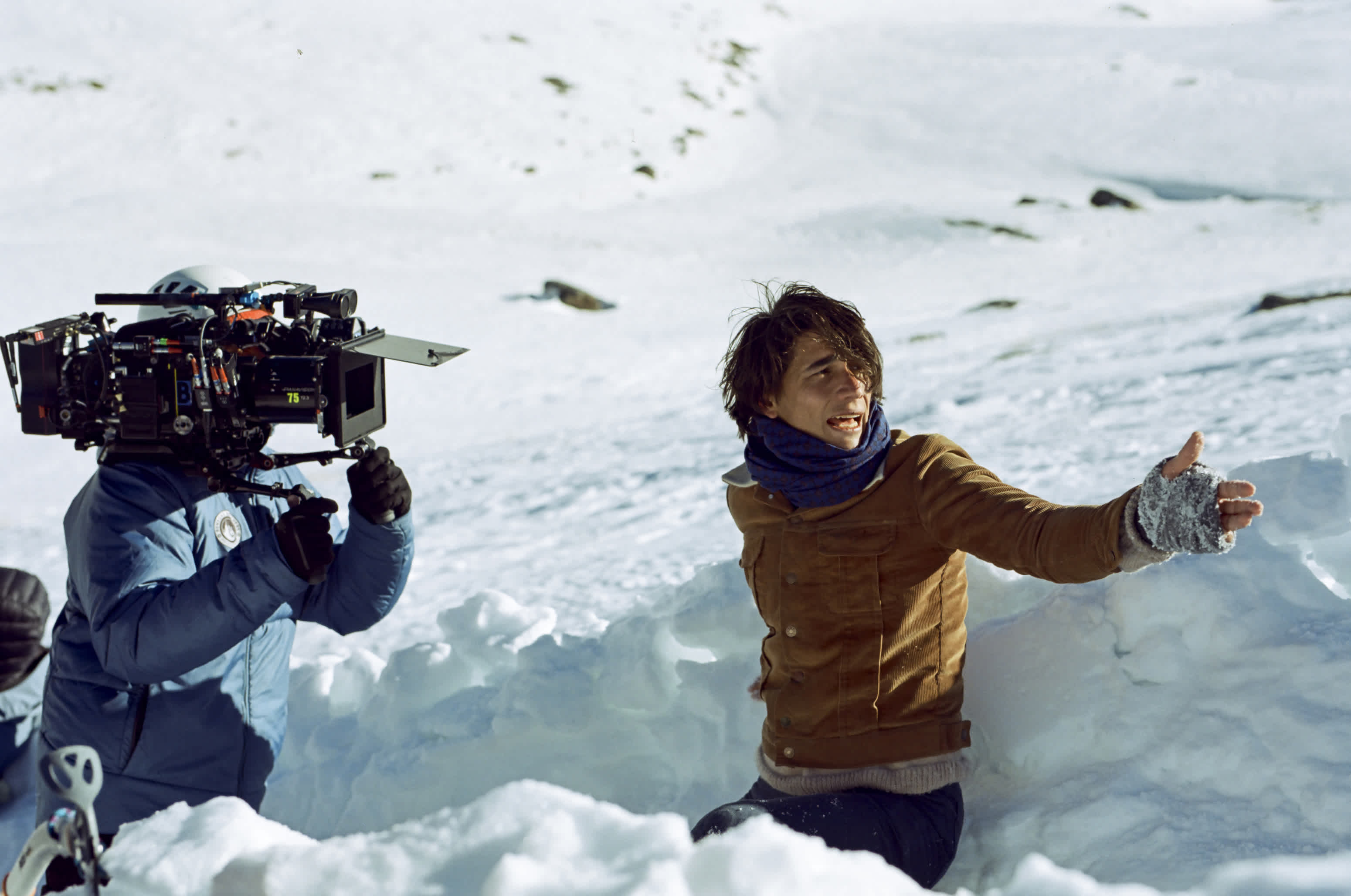 "Truckloads of real snow": The VFX and SFX that made 'Society of the ...