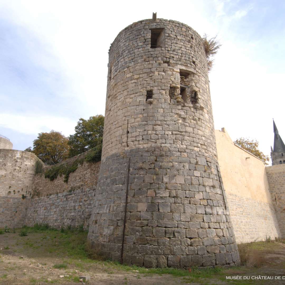 Dourdan castle and museum | VisitParisRegion