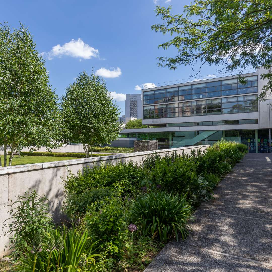 MAC VAL Musée d'art contemporain du Val-de-Marne | VisitParisRegion