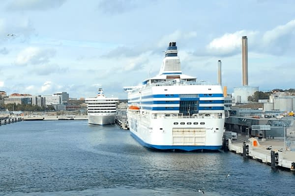 Puerto de Riga espera completar temporada con la llegada de más de 100 ...