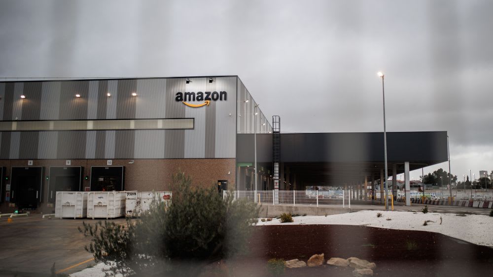 Multan a Amazon por vigilancia “excesiva” a sus trabajadores