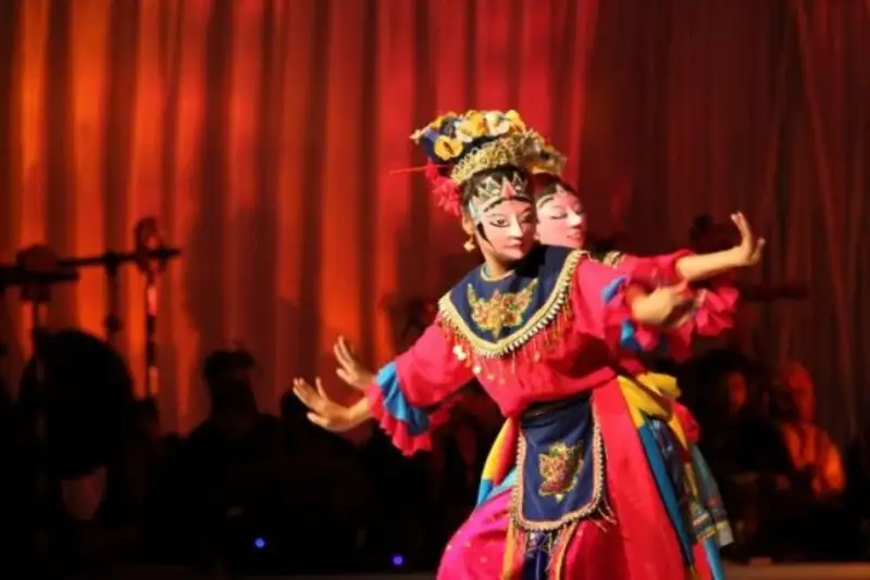 Tari Topeng Betawi Menceritakan Tentang