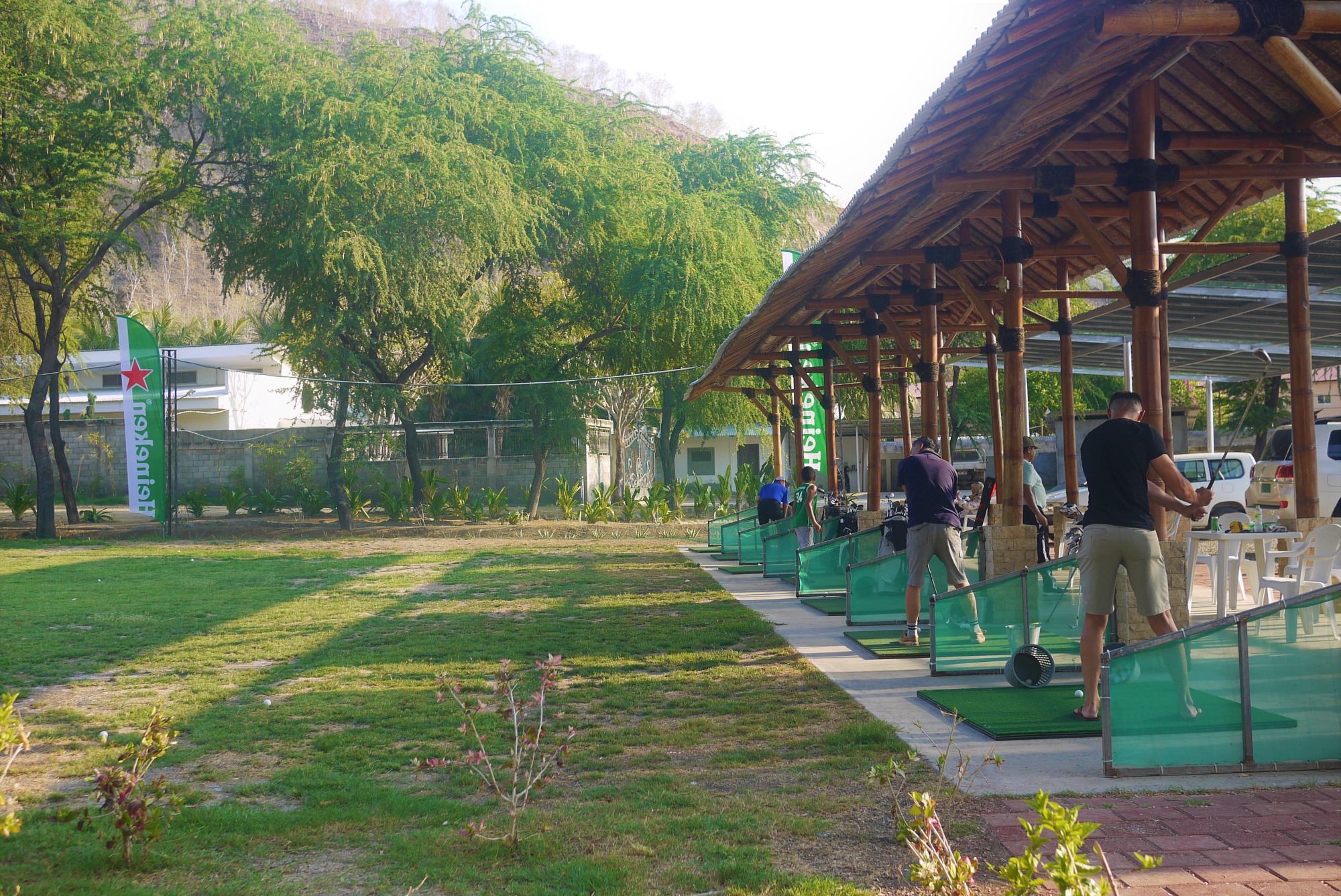 RESTAURANTS & BARS | Timor Plaza Hotel