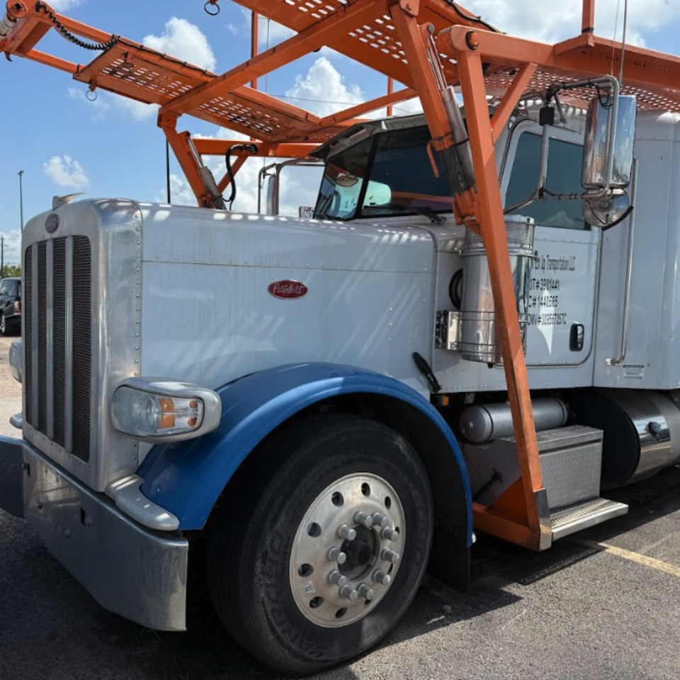 2017 PETERBILT 389 Flatbed Truck, in Houston, TX | #2310SZF2V8