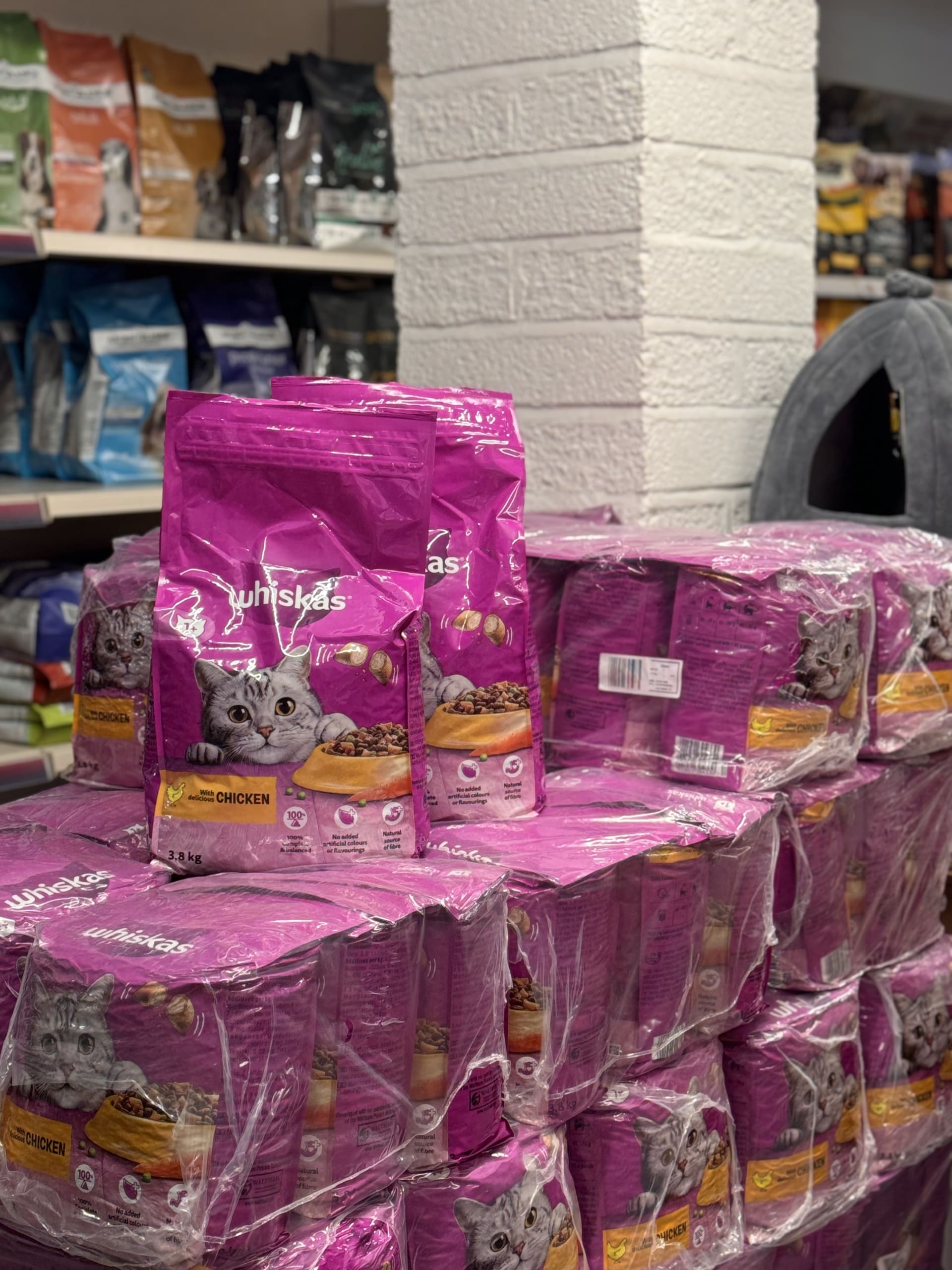Smith's Pet Foods - Swansea's leading pet food retailer.