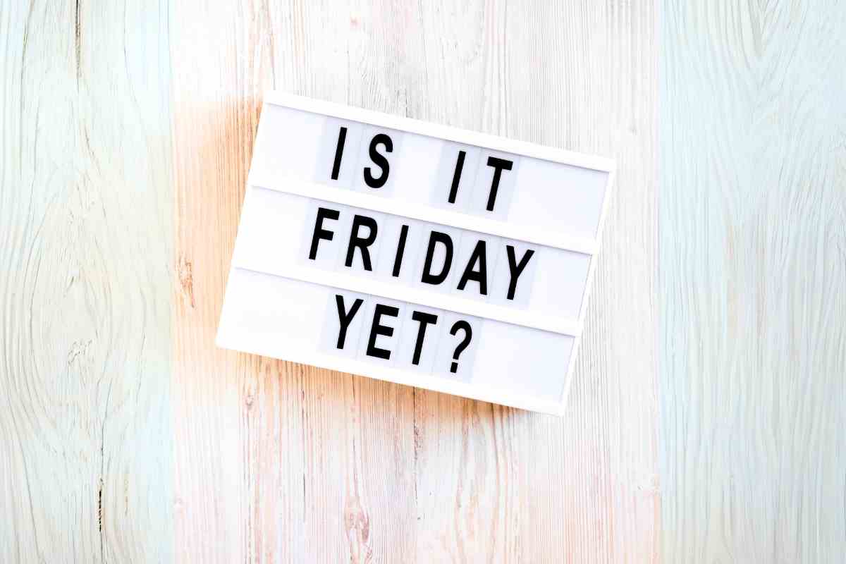 15 Hilarious Friday Eve Memes To Kickstart The Weekend Early