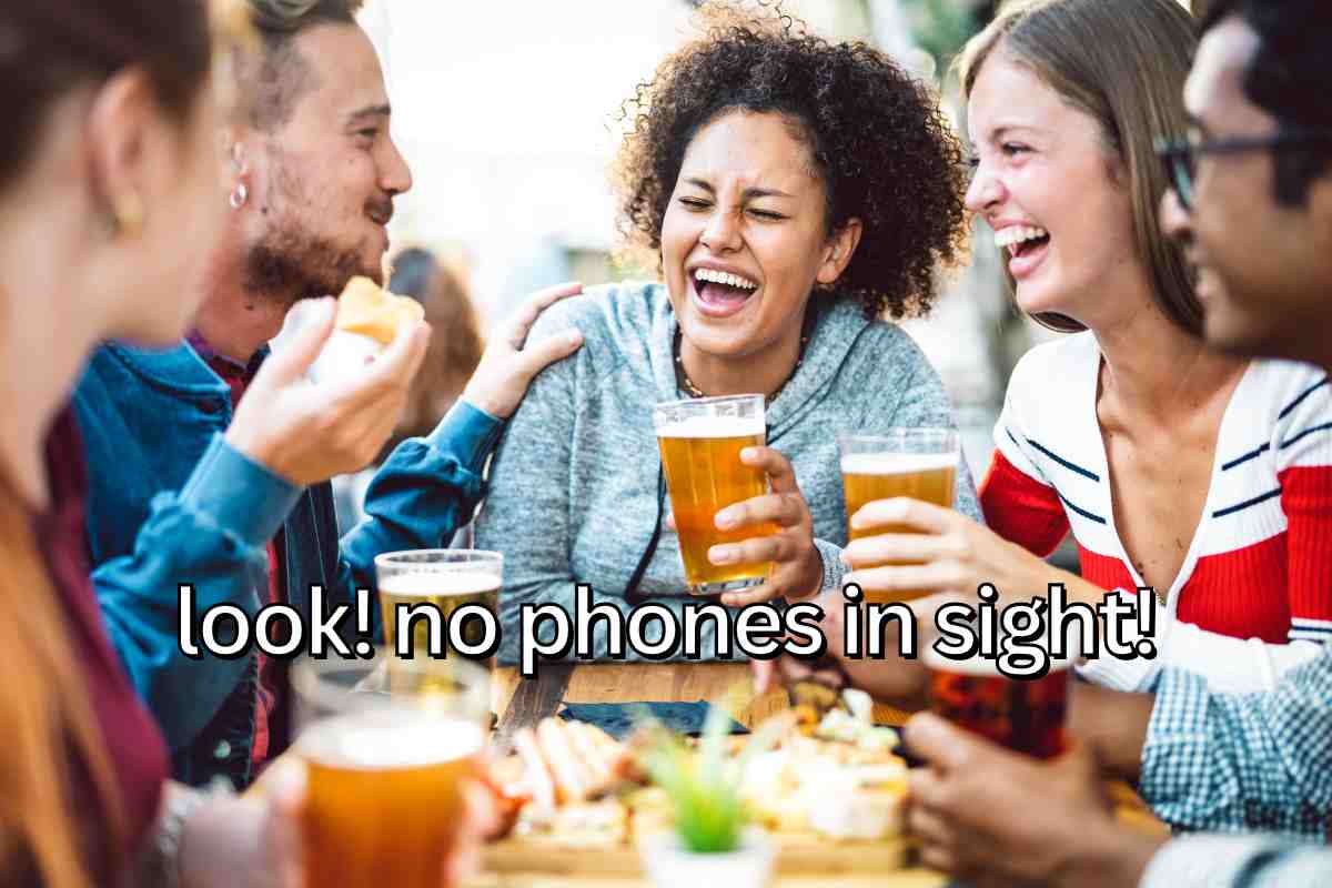 The No-Phone Dinner Table Challenge: Enjoy Screen-Free Meals
