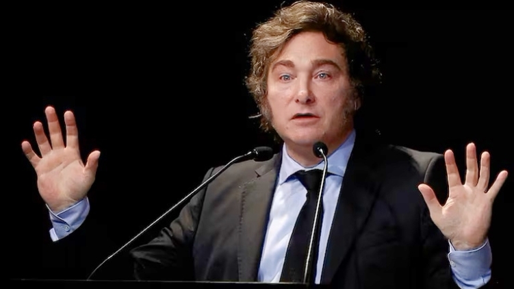 Milei dobla la apuesta y ahora va por el arancelamiento a extranjeros ...