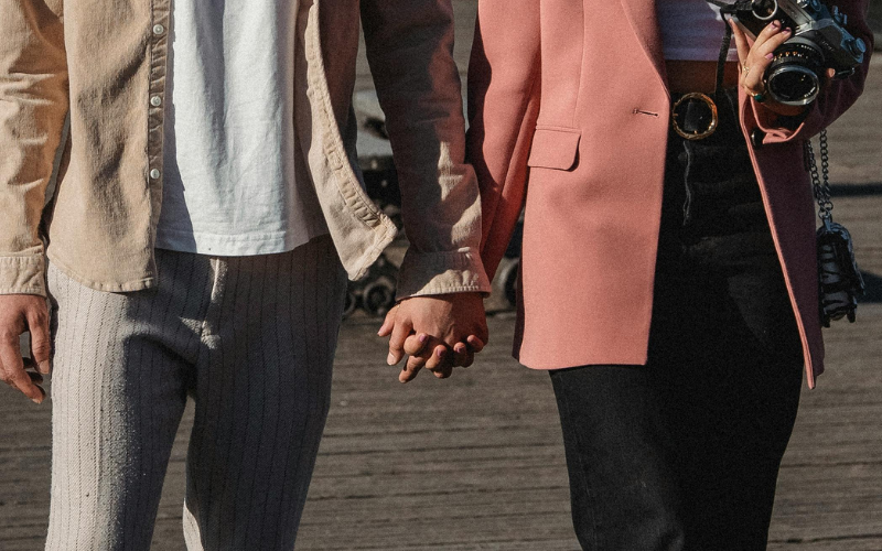 Rami Malek opens up about romance with “fascinating” non-binary star ...