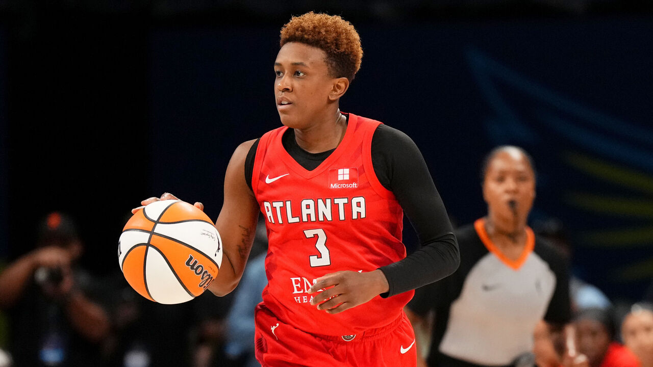 WNBA Veteran Danielle Robinson Named Assistant Coach With the Sparks