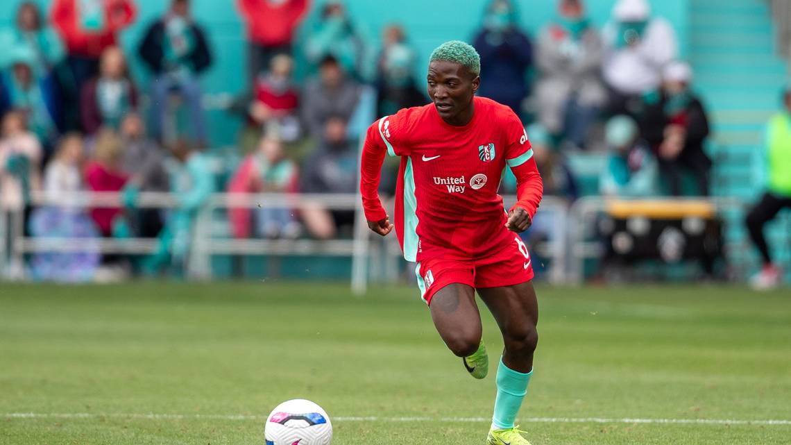 Temwa Chawinga is the Fastest NWSL Player to Score 25 Goals in a ...