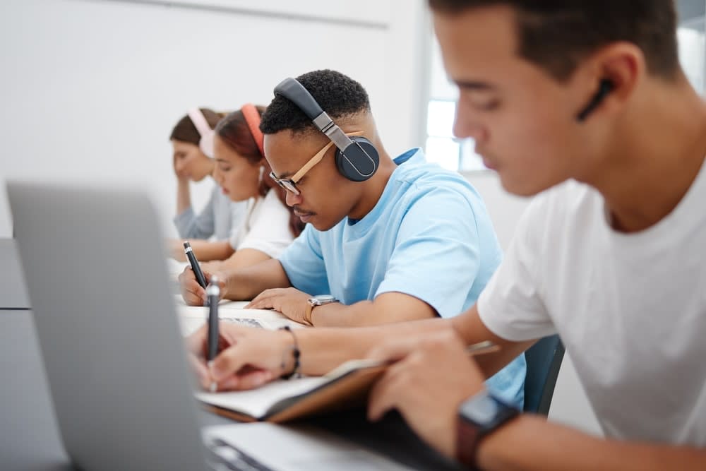 DSAT Retake: When And How To Improve Your Scores