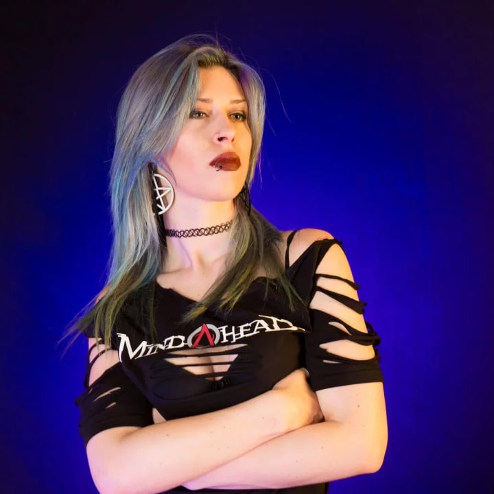 Das ist Kyo Calati von MindAhead | dark-divas.com - Dark Divas