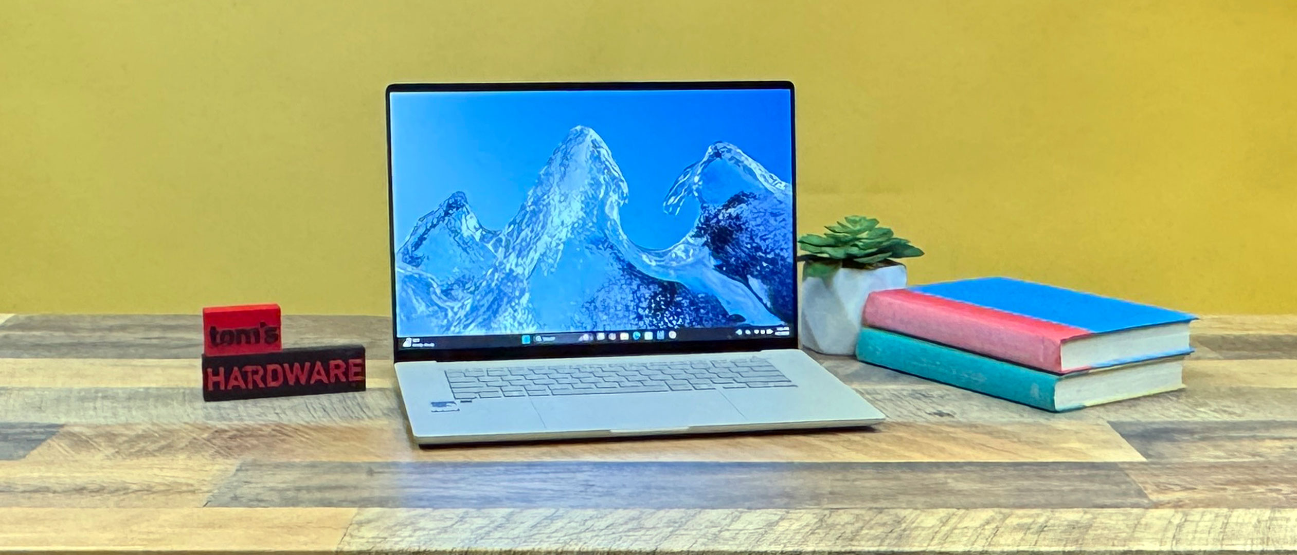 ASUS Zenbook A16 Snapdragon X2 Elite Extreme Review: 24% Faster Than ...